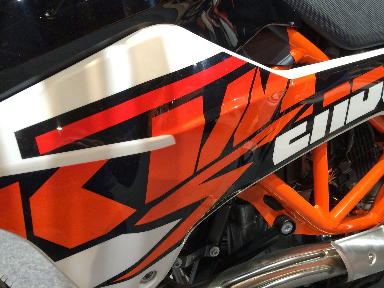 project KTM 690 Enduro R: The motorcycle show