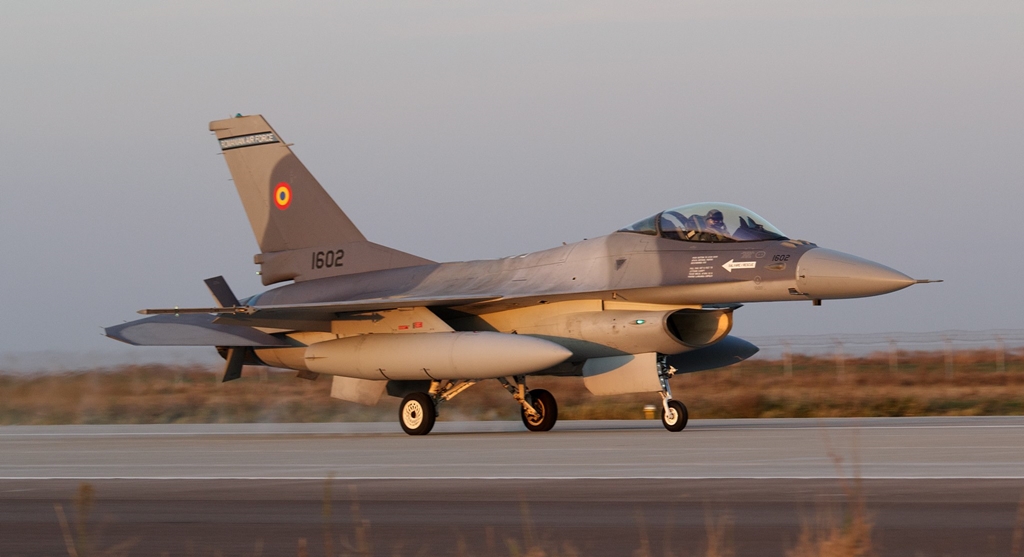 FIRST F16s WERE DELIVERED TO ROMANIAN AIR FORCE - Blog Before Flight ...