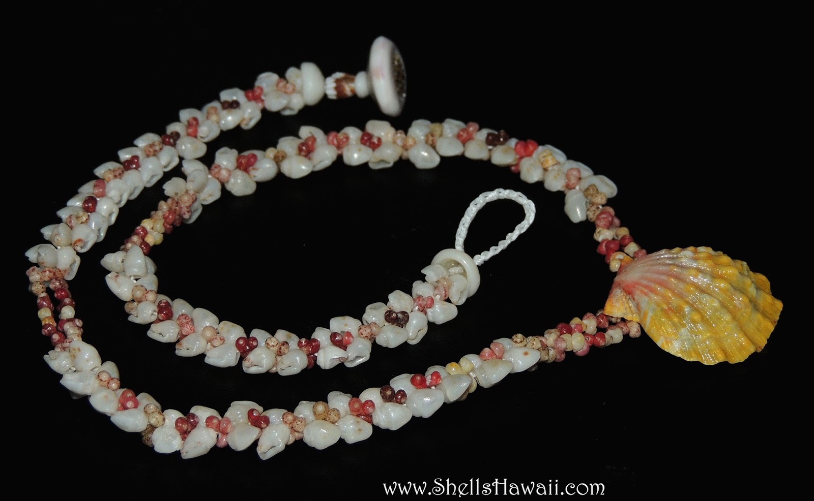 ShellsHawaii ...by Janjira: Niihau Momi & Kahelelani shell lei