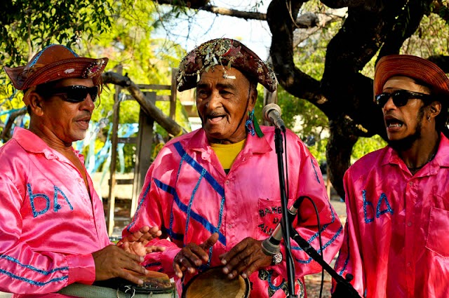Música tradicional - folguedos e danças populares | Templo Cultural Delfos