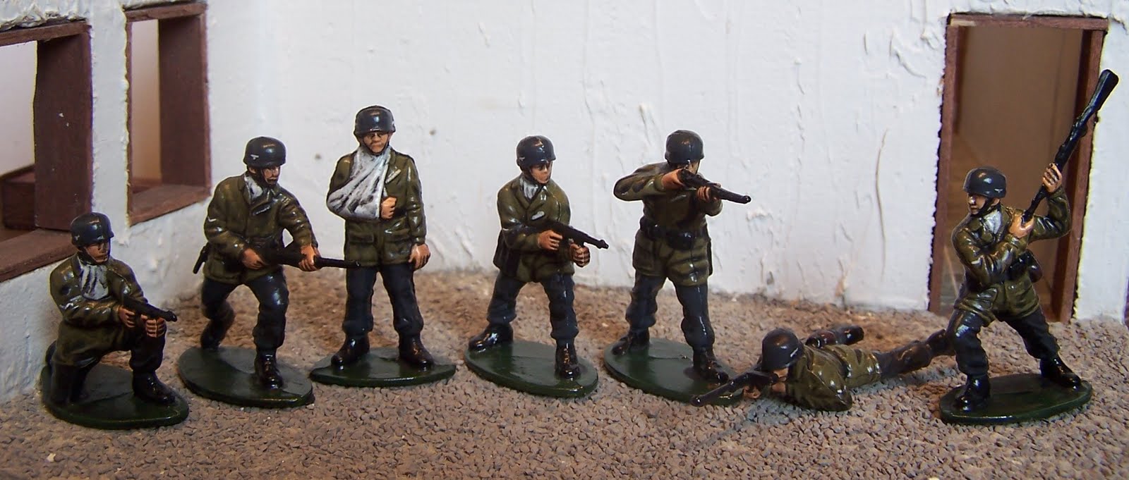 Toy Soldiers (1970-Now) Toys & Hobbies Plastic Platoon Toy Soldier WWII ...