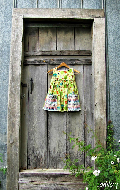 sewVery: The Sally Dress