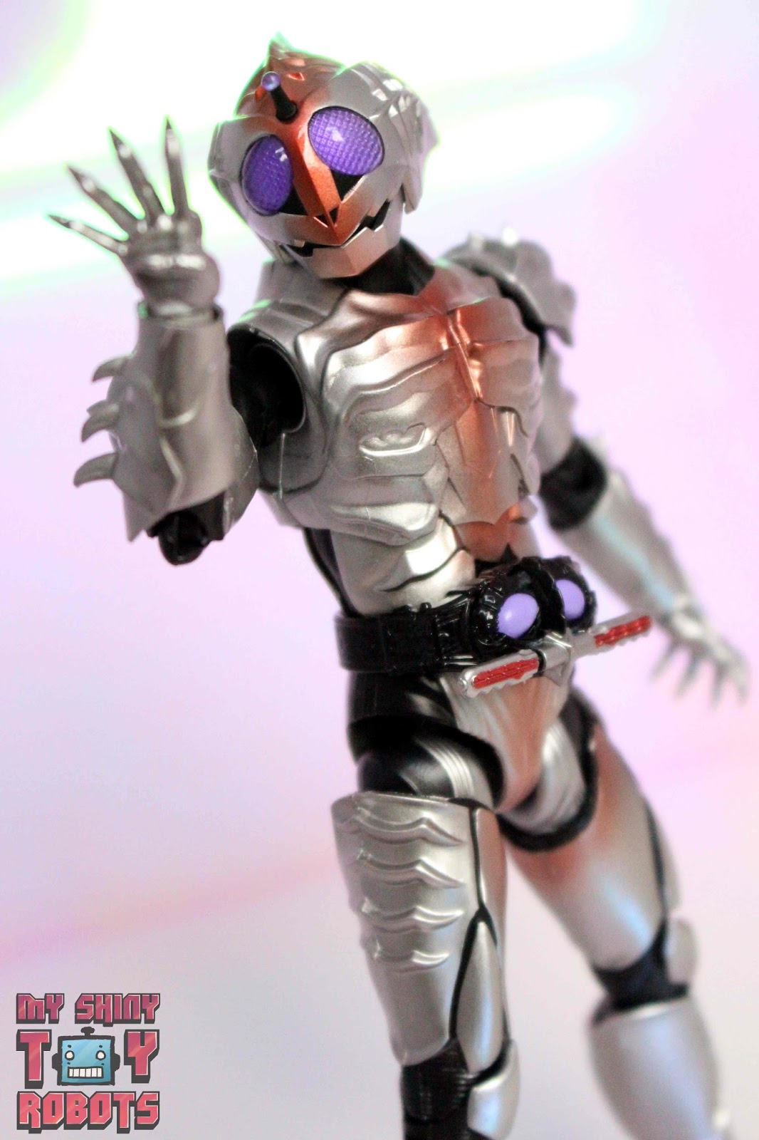 My Shiny Toy Robots: Toybox REVIEW: S.H. Figuarts Kamen Rider Amazon Sigma