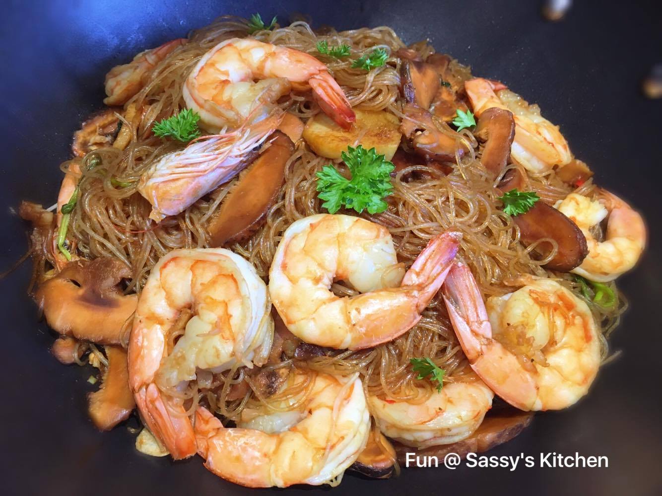 Plate & Palate: Thai Prawns Vermicelli by Angela Seah Thulin