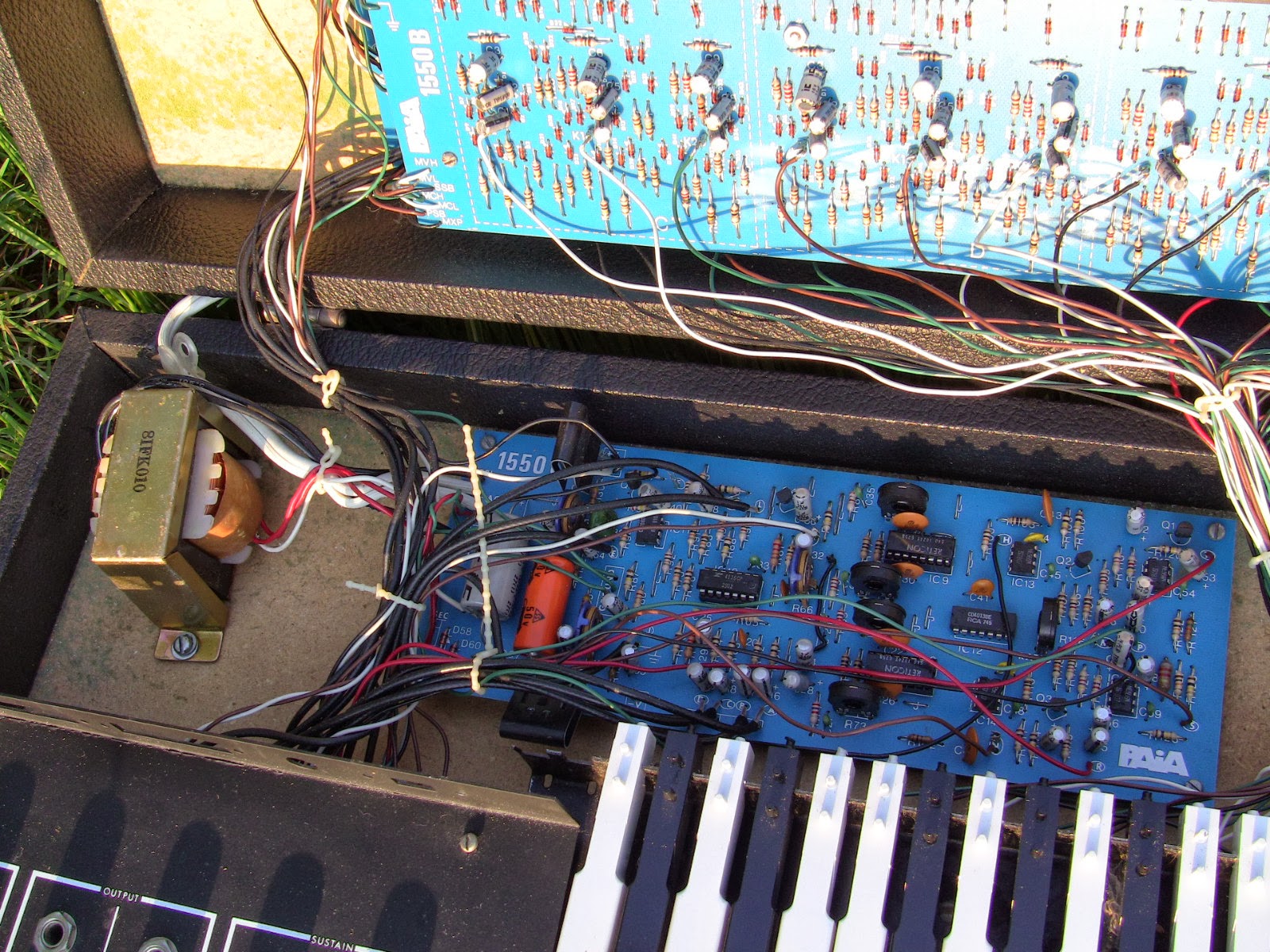 MATRIXSYNTH: Vintage Paia Stringz N Thingz