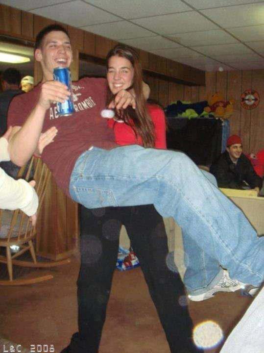 Strong Lift and Carry Photos and Videos - Strong Muscular Girls Lift ...