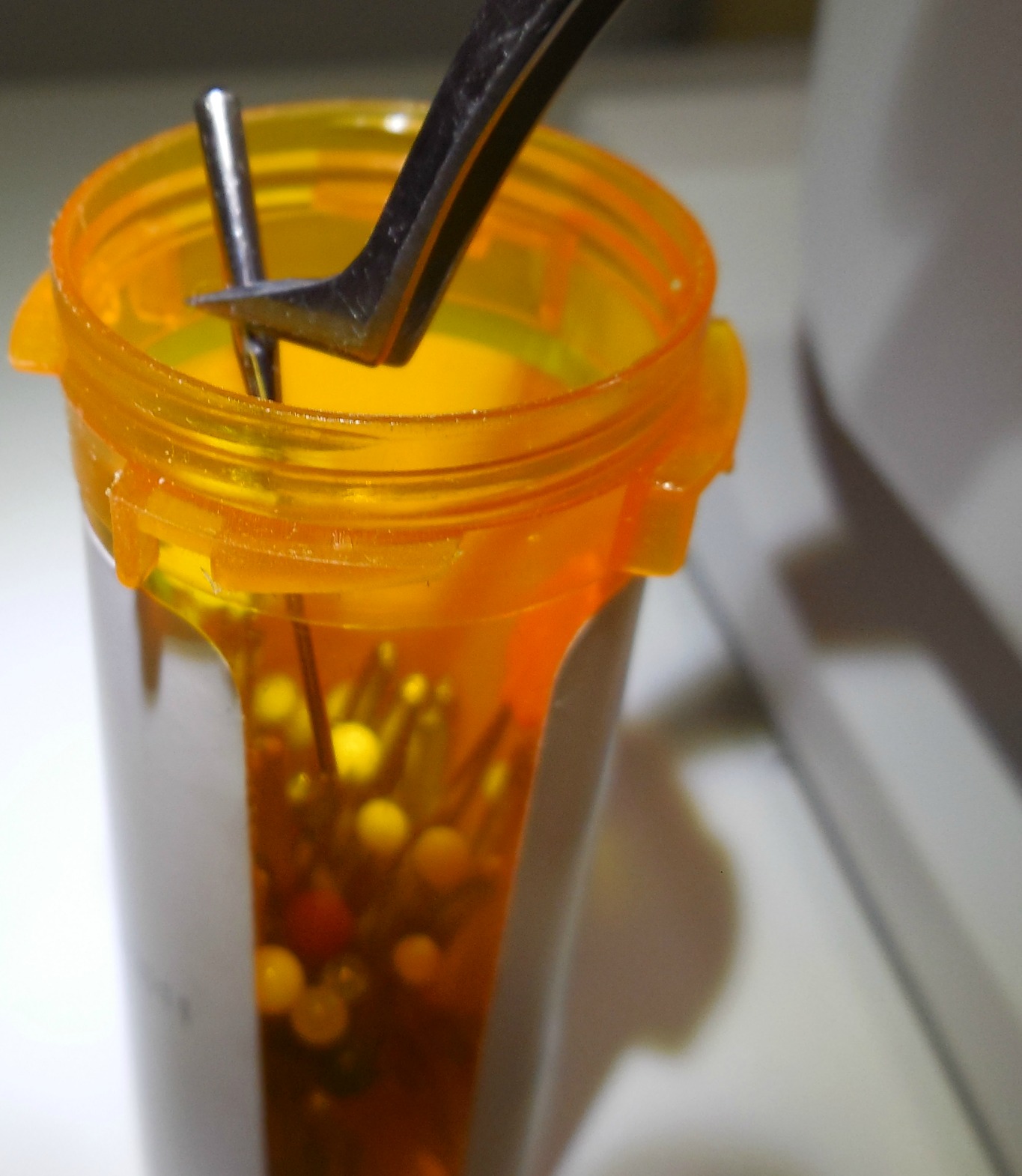 Black Squirrel Threads: Sunday's Super Tip - Broken Needles