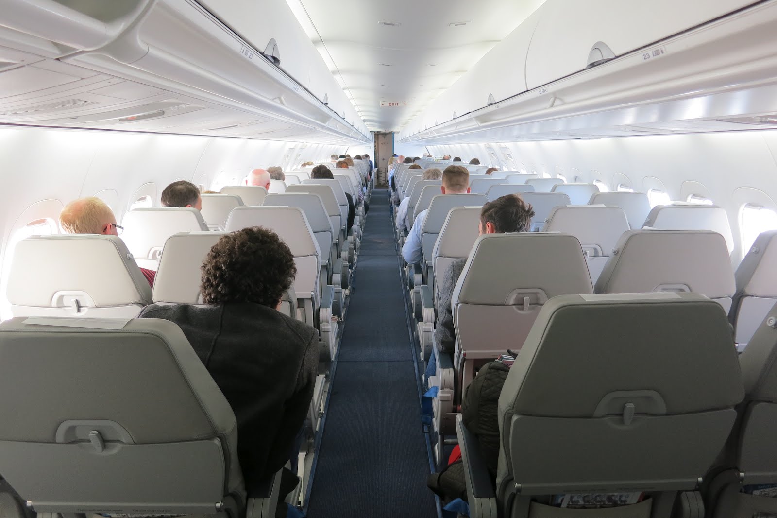 Charles Ryan's Flying Adventure: Flying with Blue1 and the Boeing 717 ...