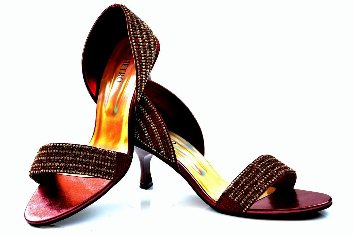 Metro Shoes Collection 2013 For Ladies | Metro Footwear Eid Collection ...