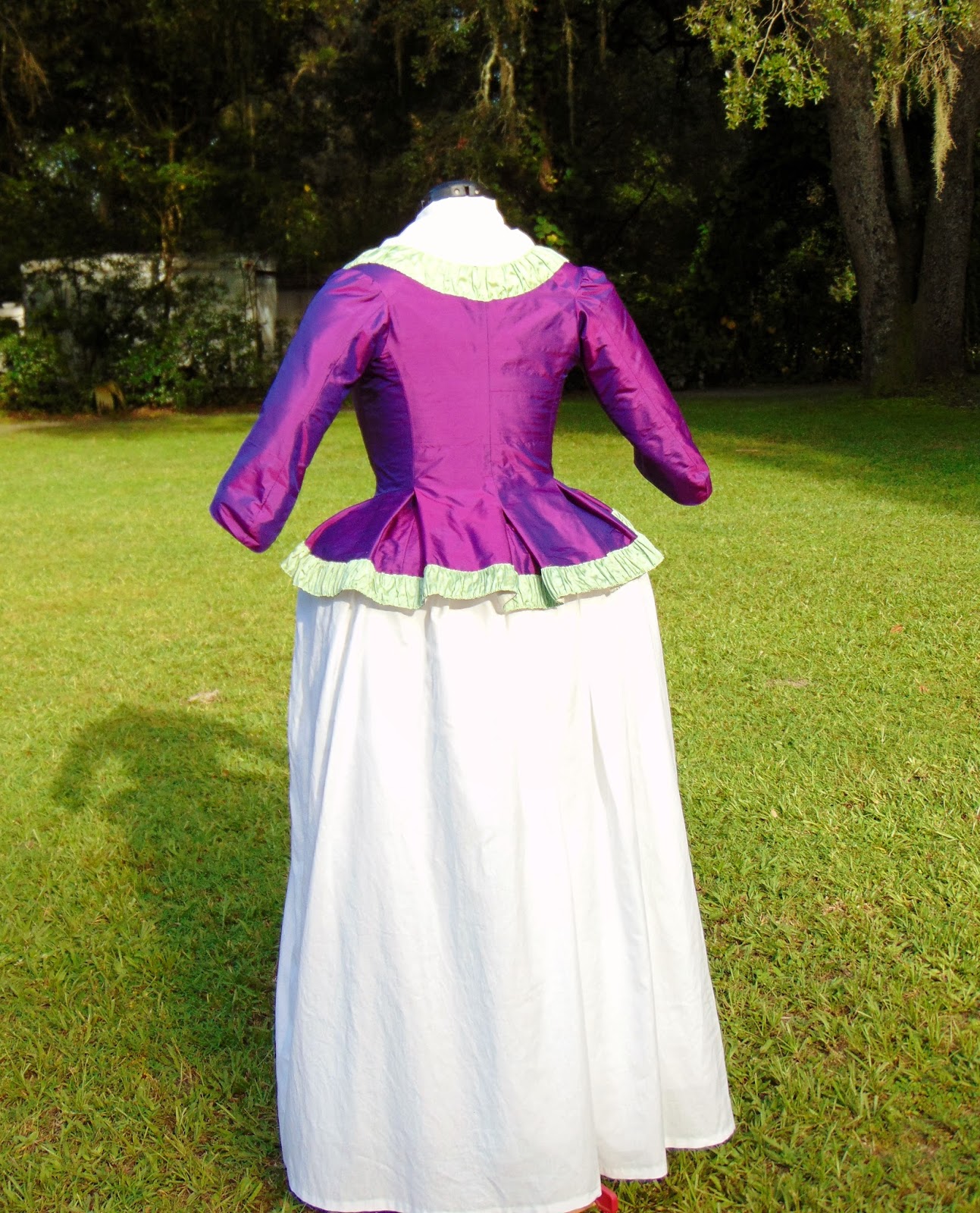 The Antique Sewist: Casaquin Jacket - Purple & Green Silk
