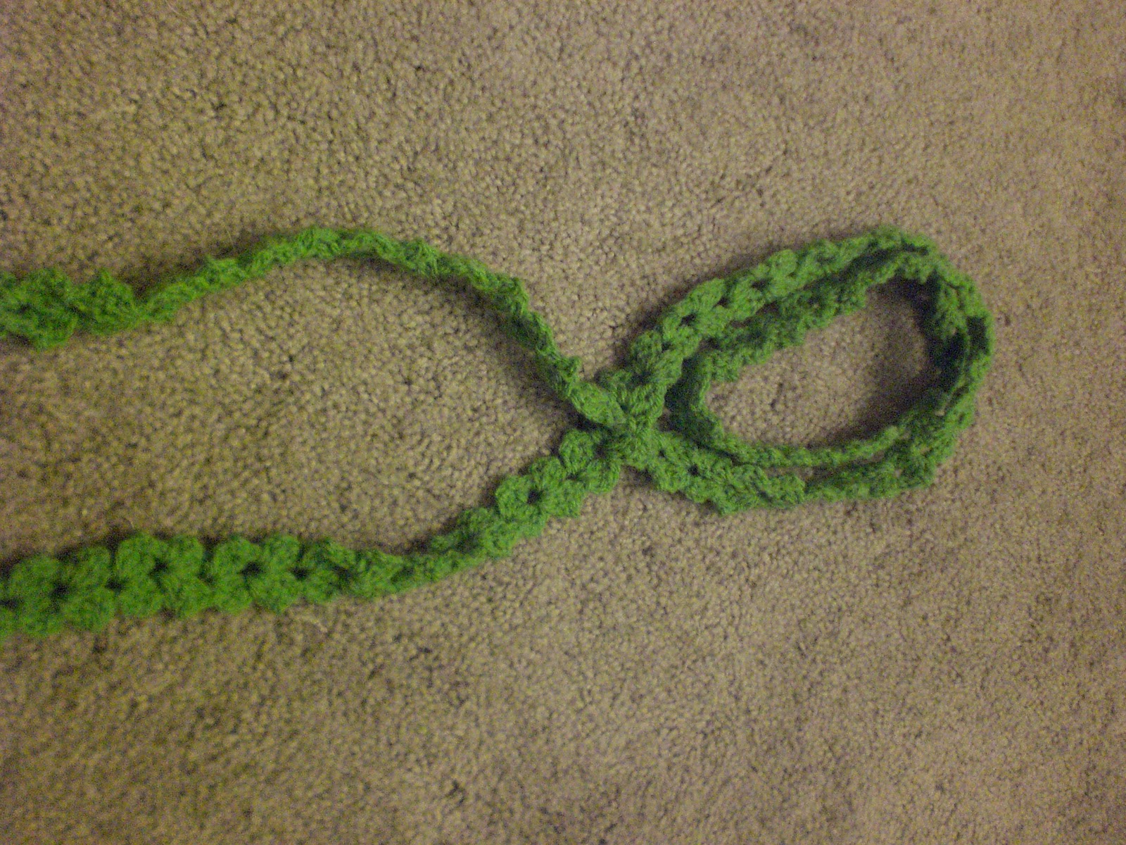 Tangles & Twists: Mini Scarves!