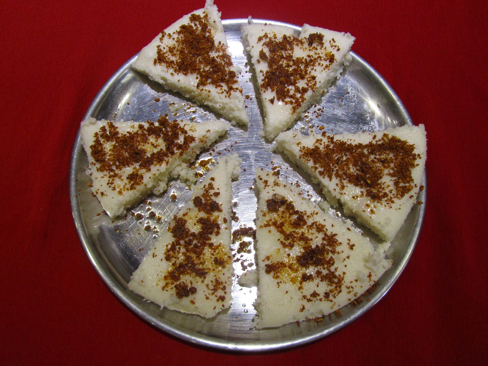 khatta meetha theeka: Thattu Idli