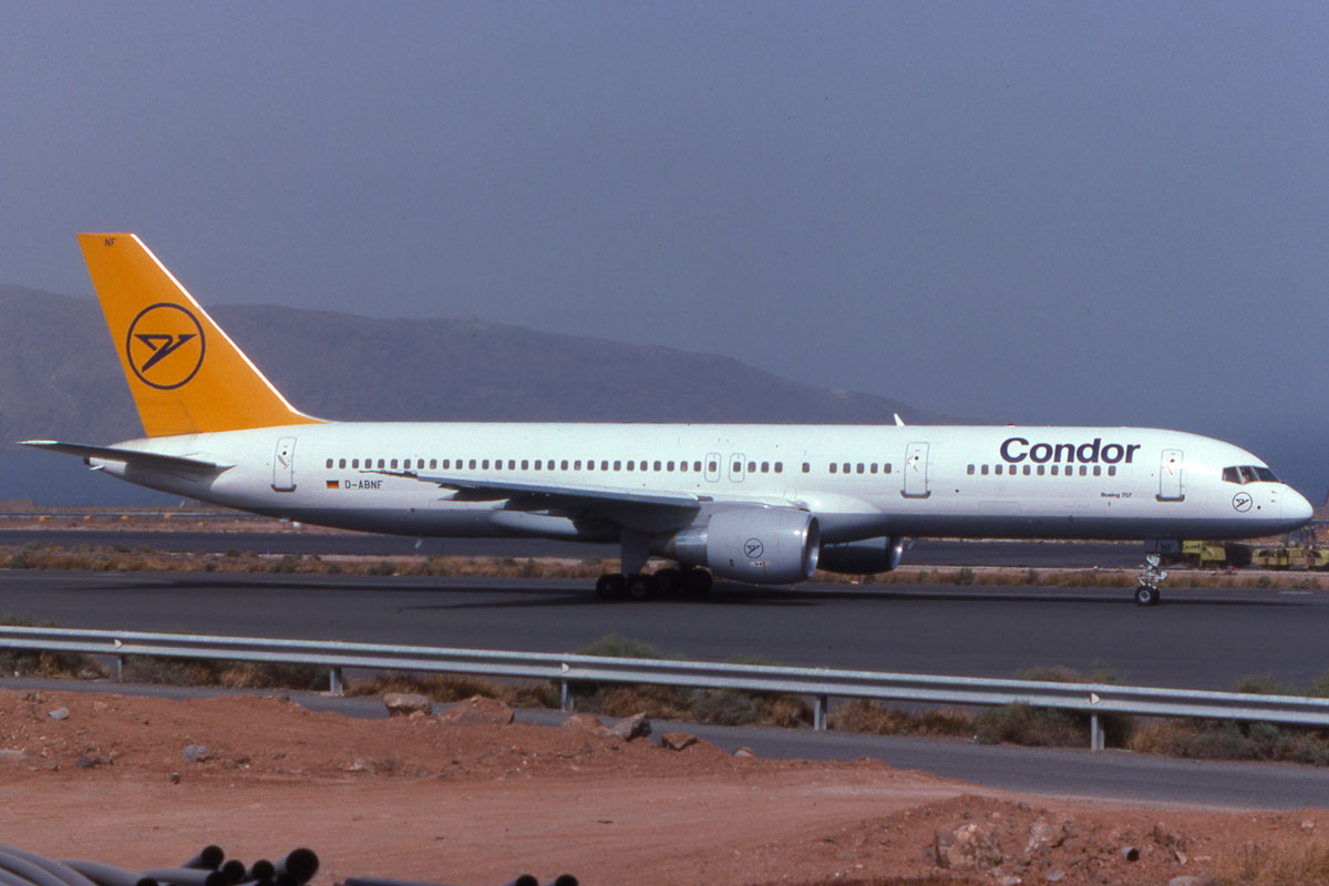 PlaneSpotters Slide-Collections: Condor B752 D-ABNF