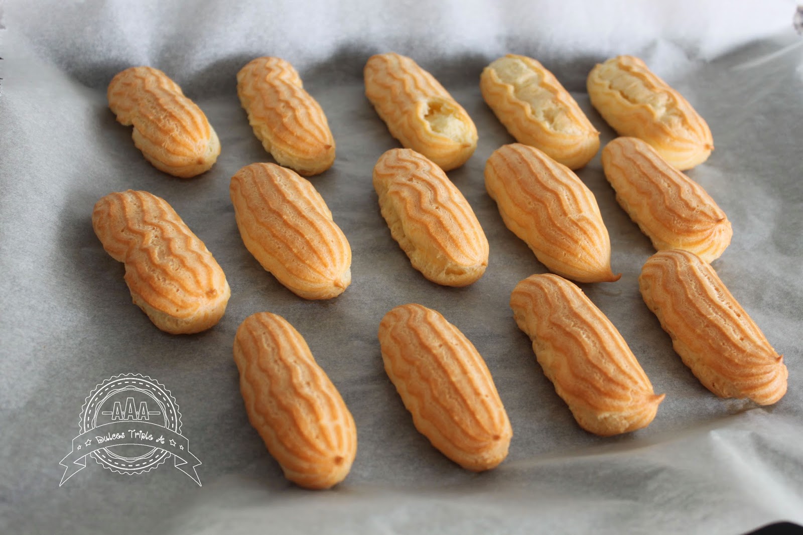 Petisú Relleno de Crema Pastelera.