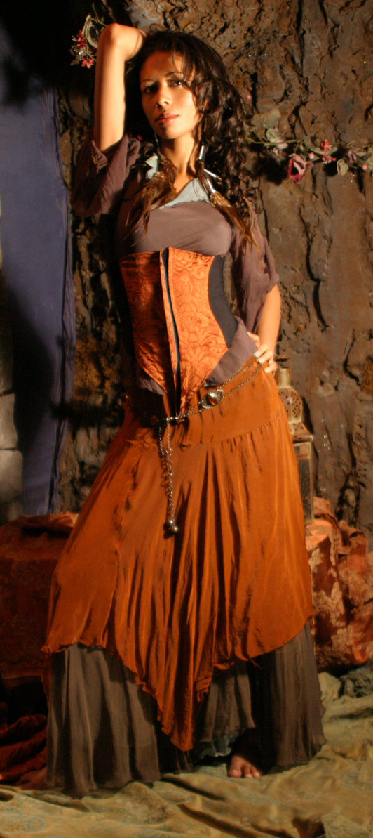 Caravan Crochet di NaturalArmonia: Il mio negozio di abiti preferito ...