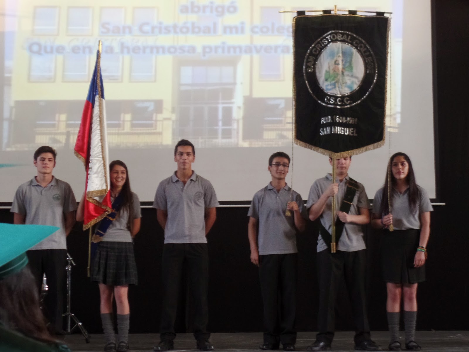 CRA San Cristóbal College: LICENCIATURA 2014.