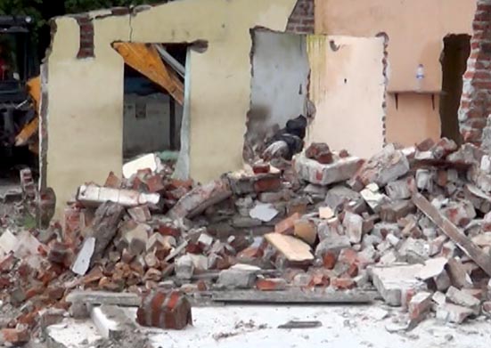 Pembongkaran Eksisting Sebelum Renovasi - Dunia Sipil