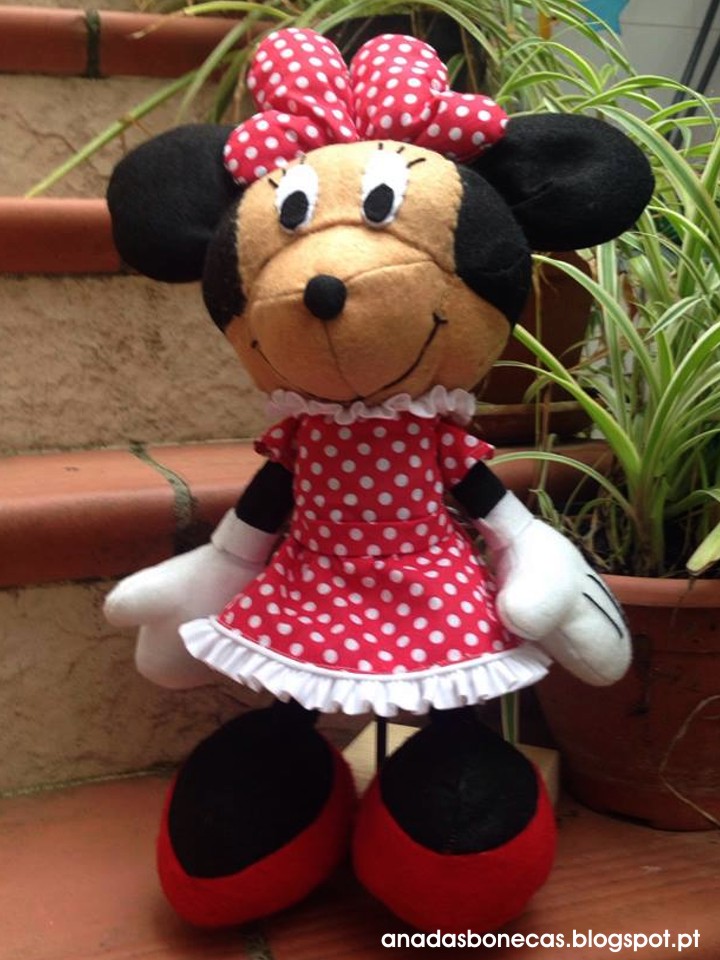 Bonecas da Ana: O Mundo Disney - Minnie