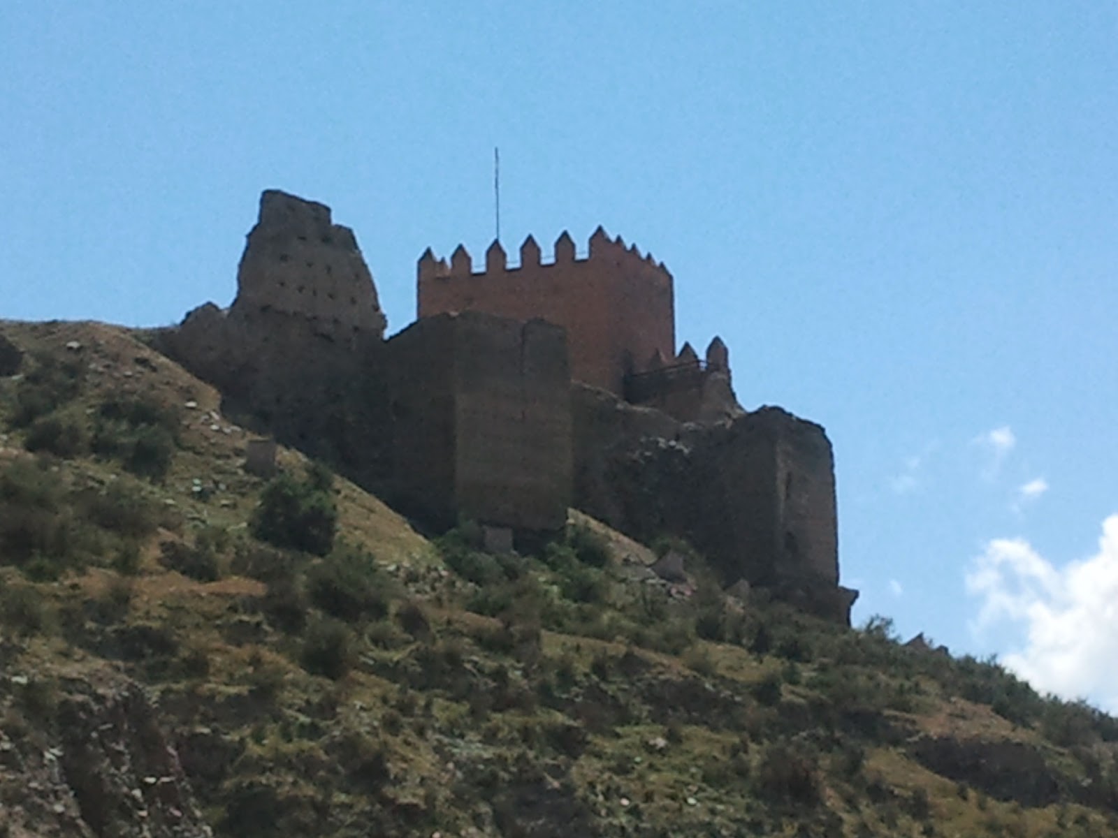 TRAS LAS HUELLAS DE HERÓDOTO. . . : CASTILLO ÁRABE DE TABERNAS