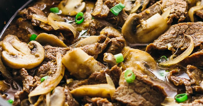 EASY BEEF WITH MUSHROOMS AND ONIONS - the menu food