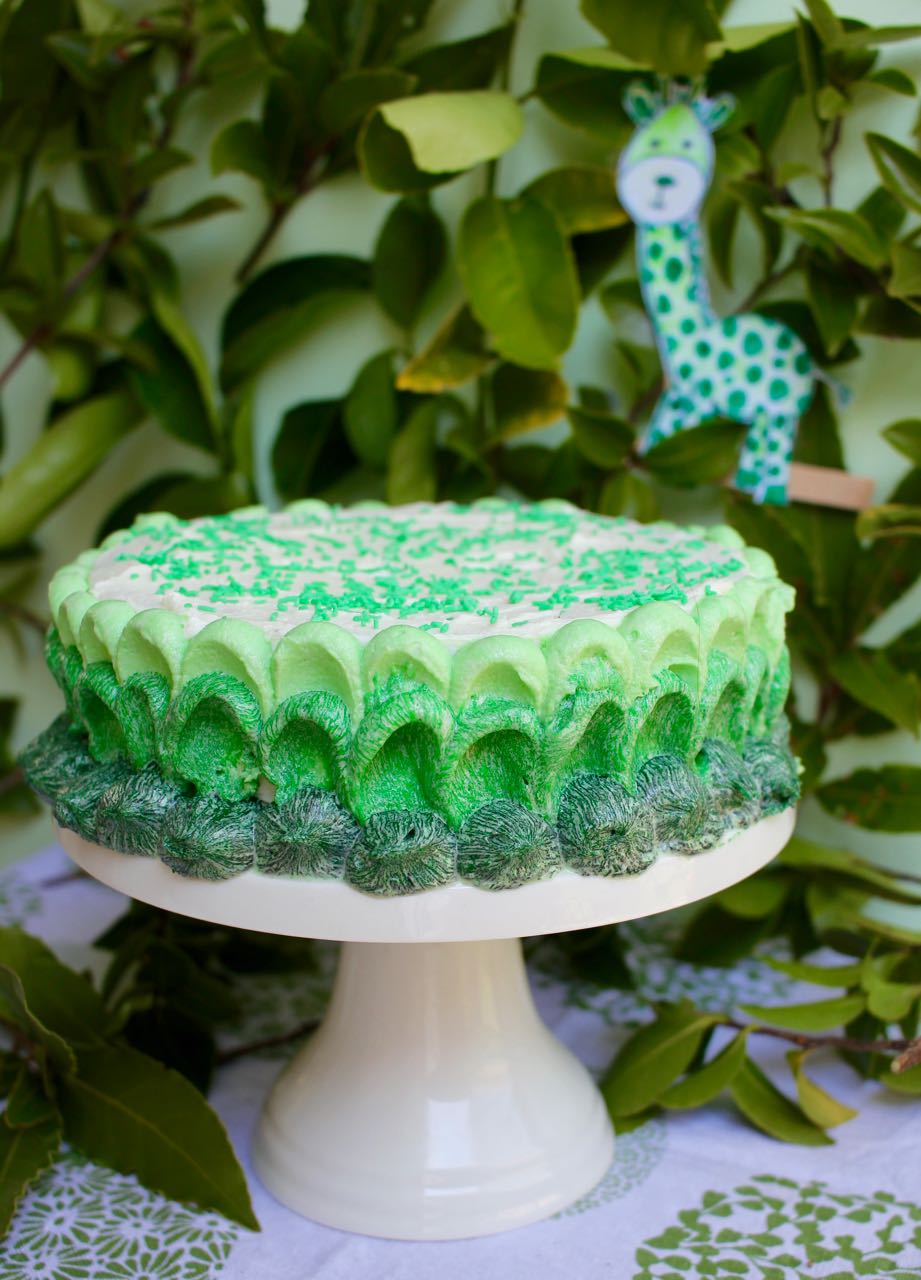 Green Gourmet Giraffe: Green ombre chocolate cake revisited (vegan option)