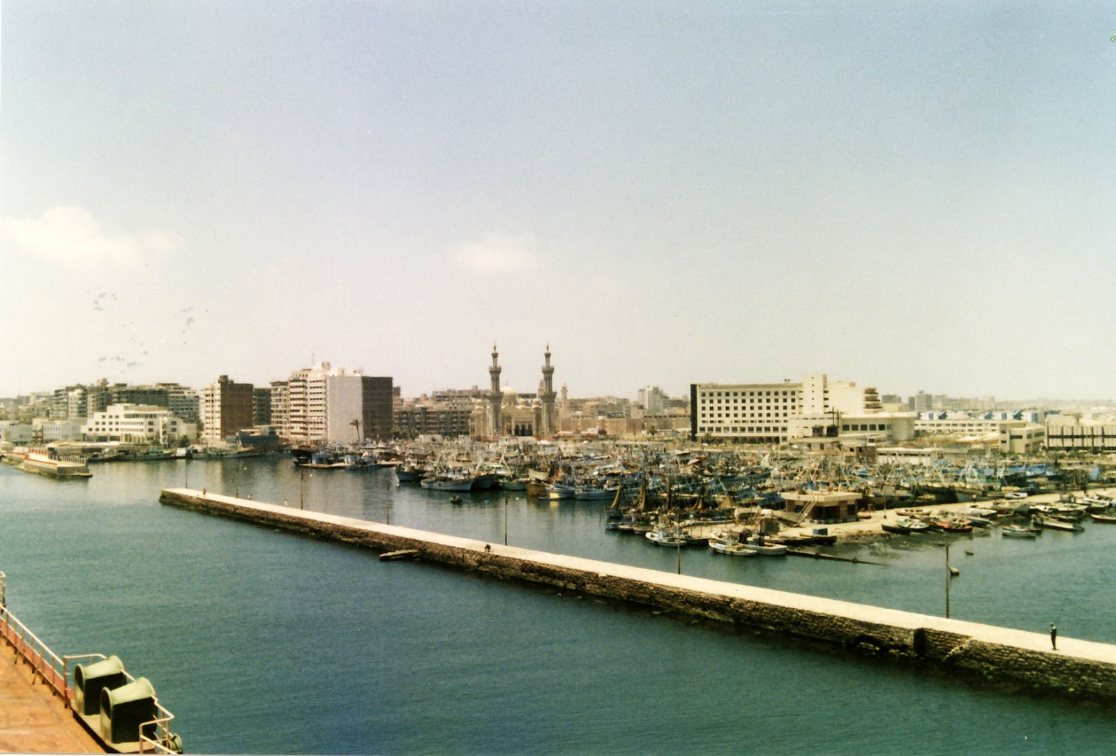 'ZIEN EN WETEN': SUNETTA M.S. SHELL TANKERS B.V. (DEEL 2/1)