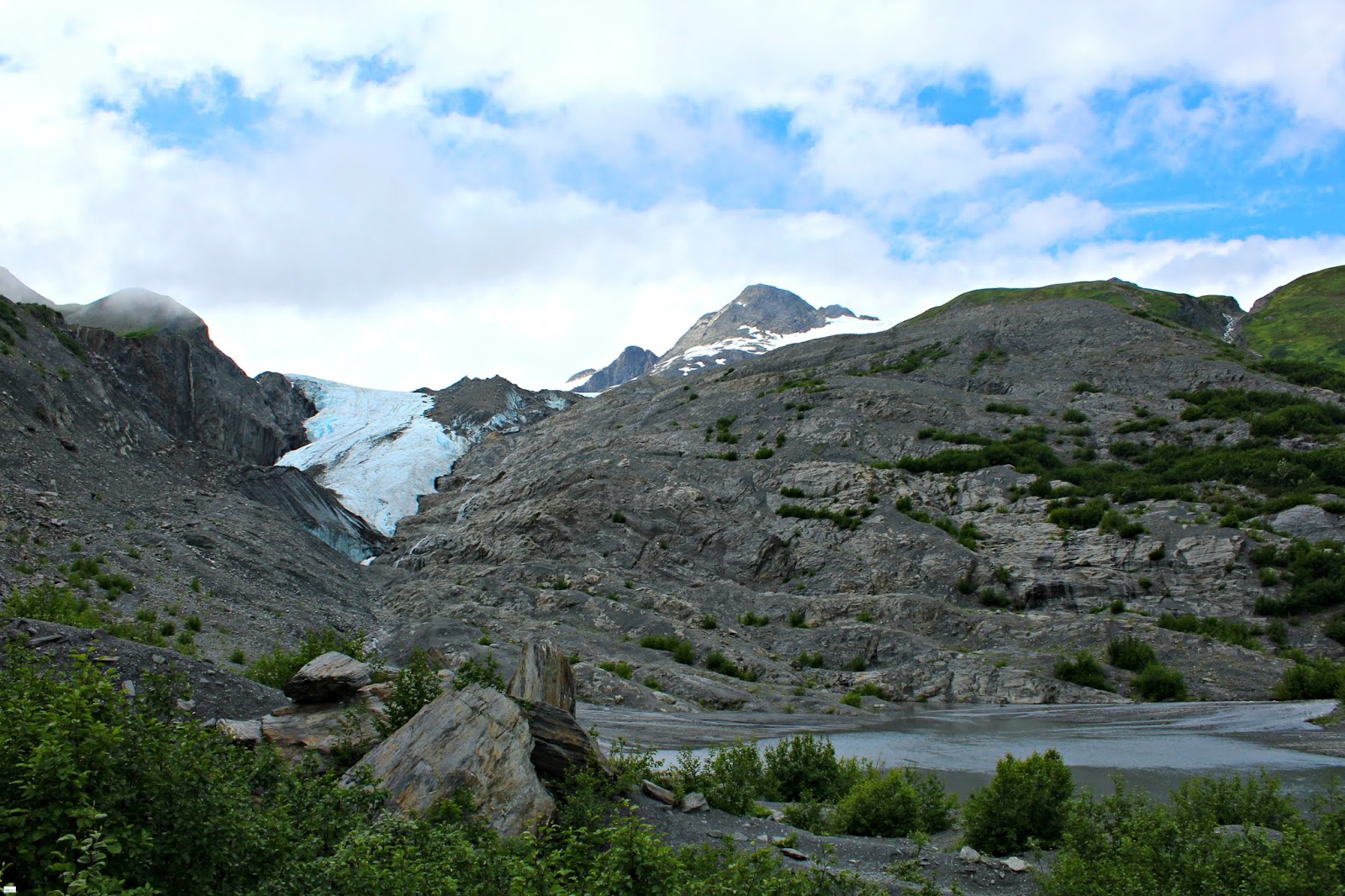 Worthington Glacier in Thompson Pass // Alaska | Caravan Sonnet