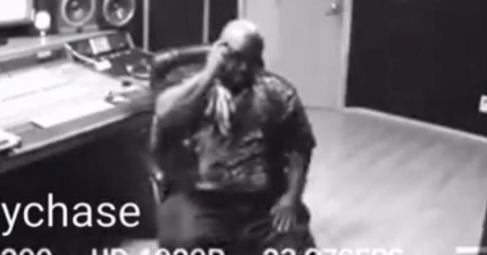 Samsung Phone Explosion Nearly Kills Cee Lo Green (Video) | FootBasket