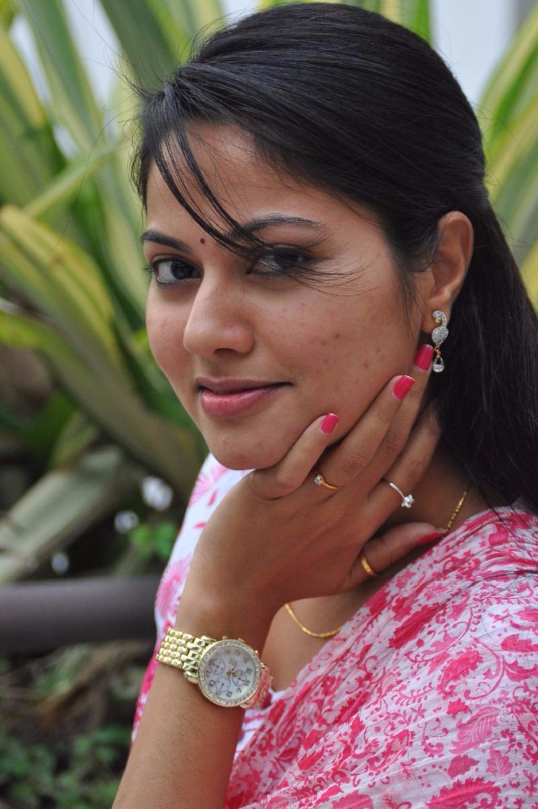 Suhasini Happy Life Telugu Movie Stills - Latest Movie Updates, Movie ...