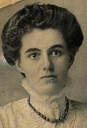 Sarah Marlow's Instagram, Twitter & Facebook on IDCrawl