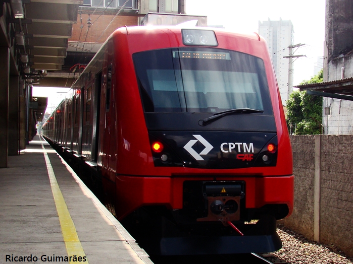 CPTM já entregou 13 novos trens Série 8000 para a Linha 8-Diamante ...
