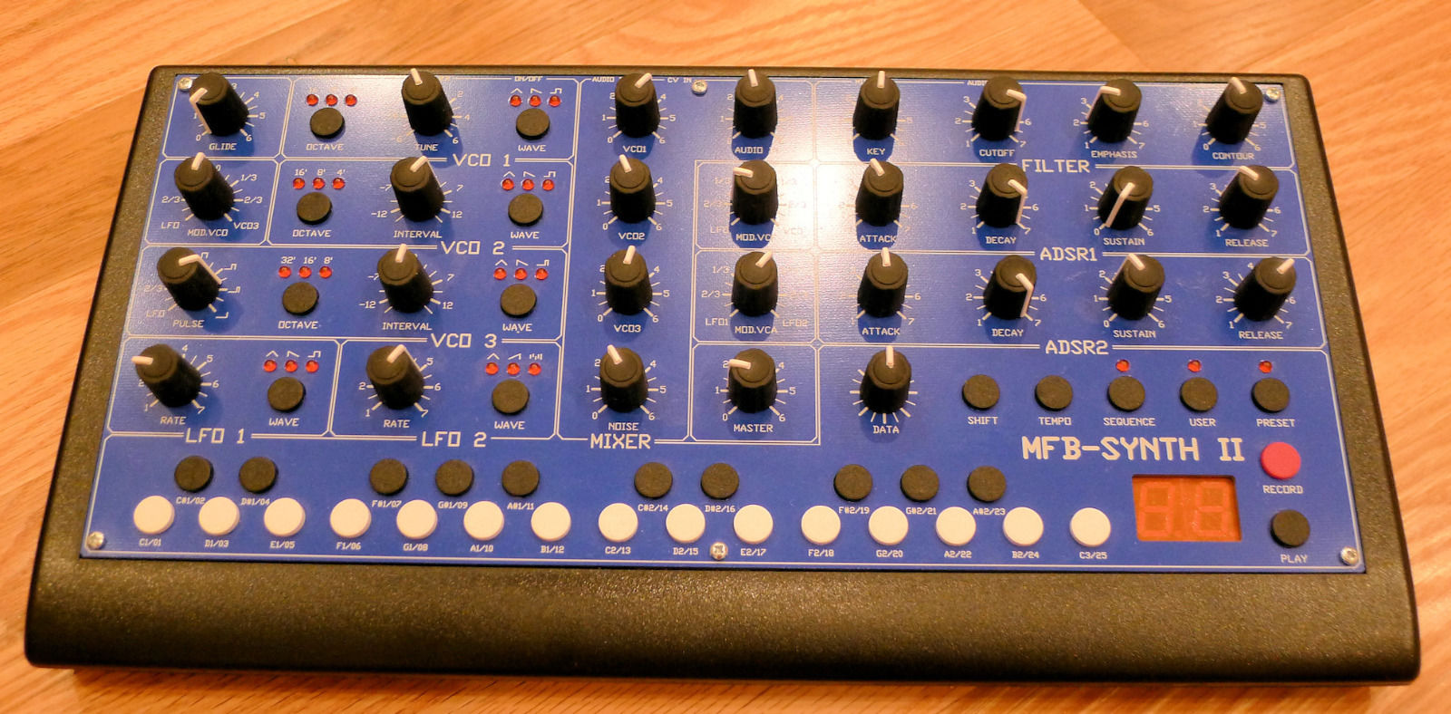 MATRIXSYNTH: MFB Synth II Analog Synthesizer SN 07538