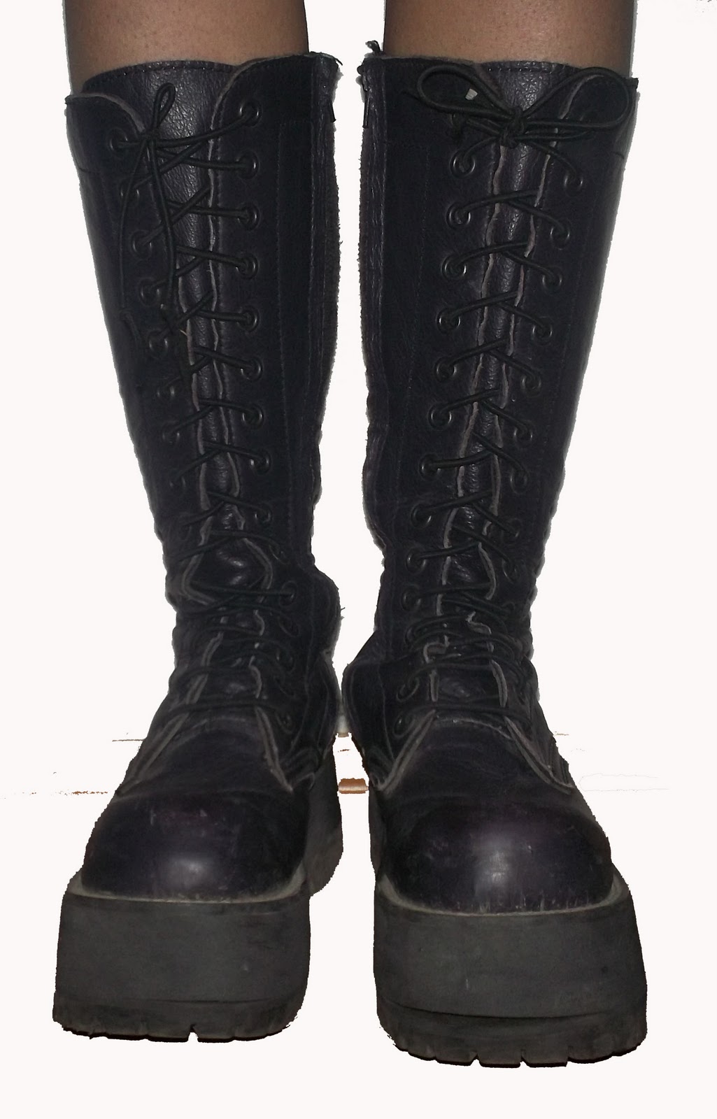 Tumtum Dükkan: SATILDI - Platform Tabanlı Gothic Bot