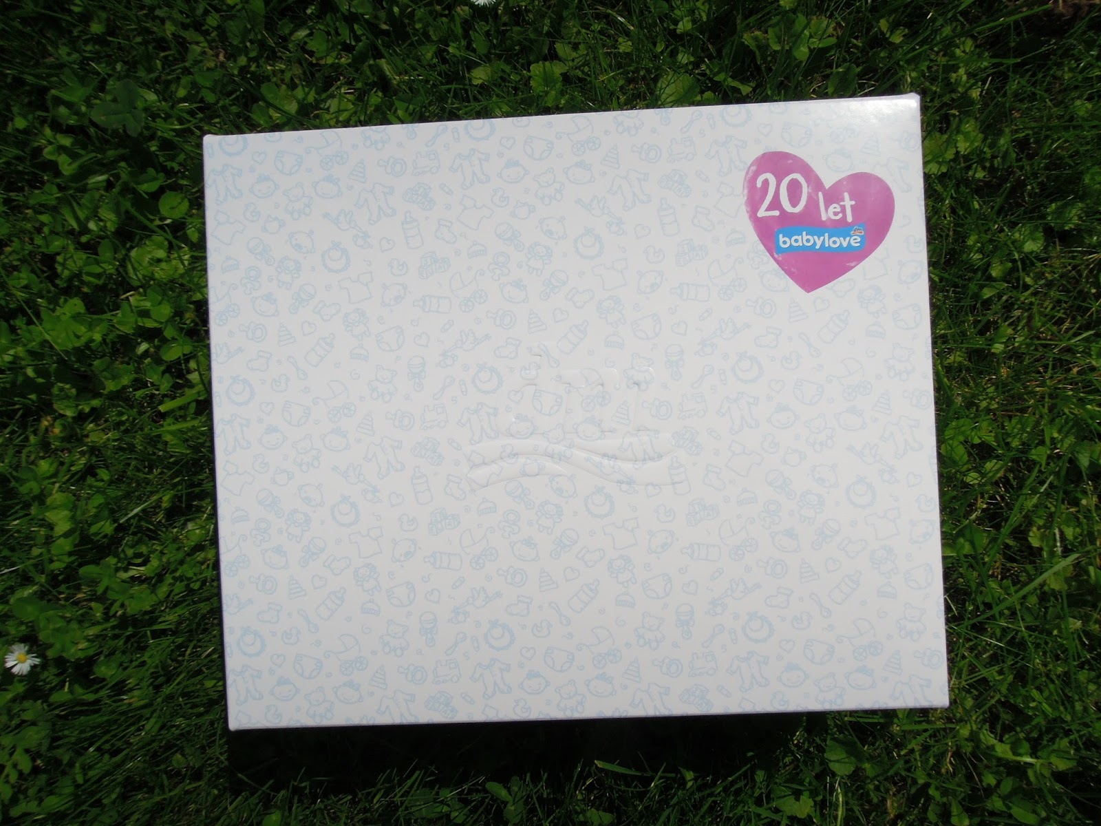 Můj fialový svět BLOG: otevíráme: Baby dm box srpen 2016 / 20 let babylove