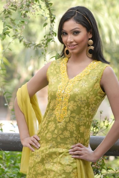 Bangladeshi Chuda Chudi Girls | Bangladeshi Bangla Songs, Music, Videos