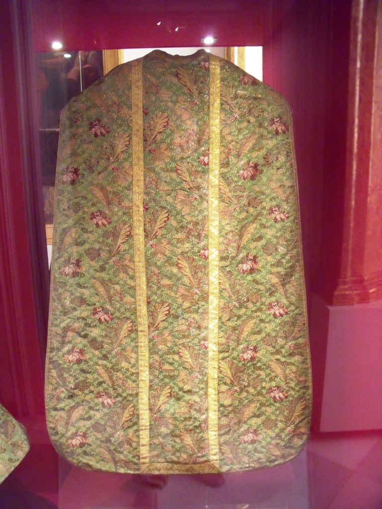 Cómo Disfrutar de tu Jubilación: TEXTILES ORNAMENTALES RELIGIOSOS