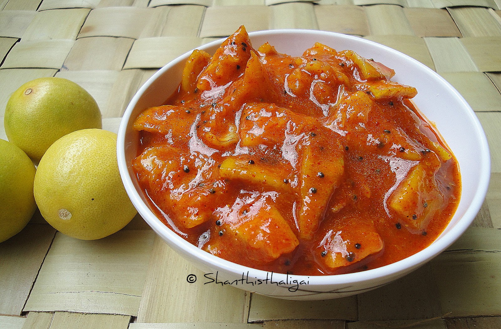 Shanthi Krishnakumar's cook book: KALYANA ELUMICHAI OORUGAI / INSTANT ...