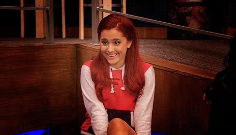 Victorious Latino: Ariana Grande y su historia contra el acoso escolar.