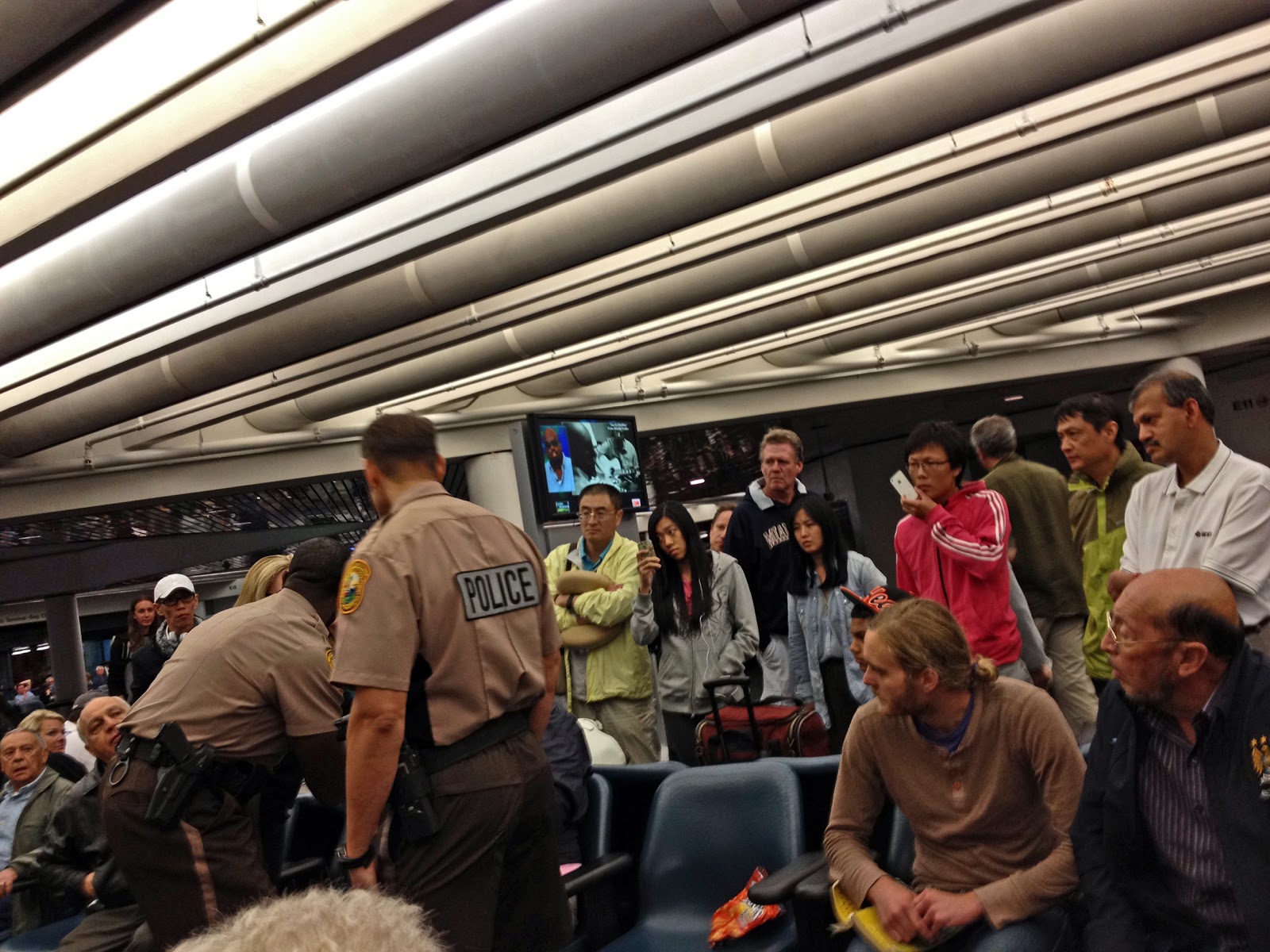 Take off with Terry: Flight 231 MIA to LAX - Is American trying to lose ...