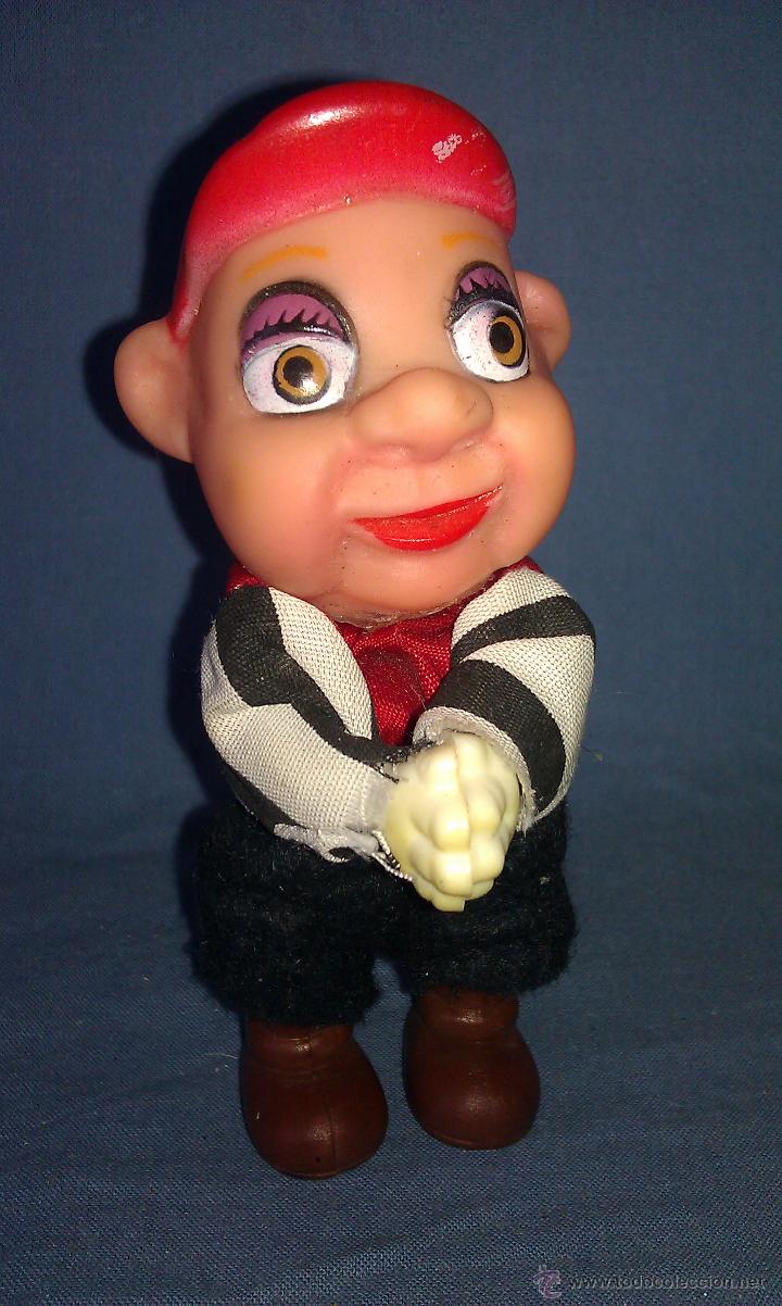 La ficha rosa del trivial: Muñecos españoles con nombre y apellidos ...