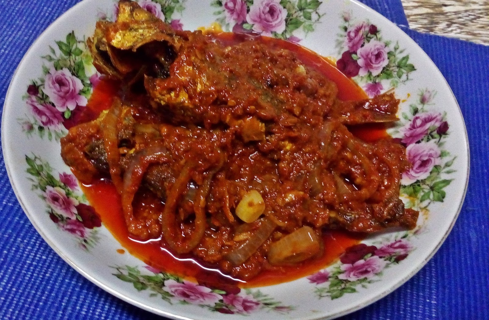 SurayaMSyed: Sambal Tumis Ikan Gelama Mak Iloi-Iloi