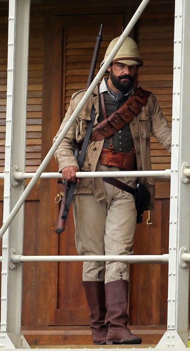 SNEAK PEEK : "The Legend Of Tarzan" - Enter Margot Robbie