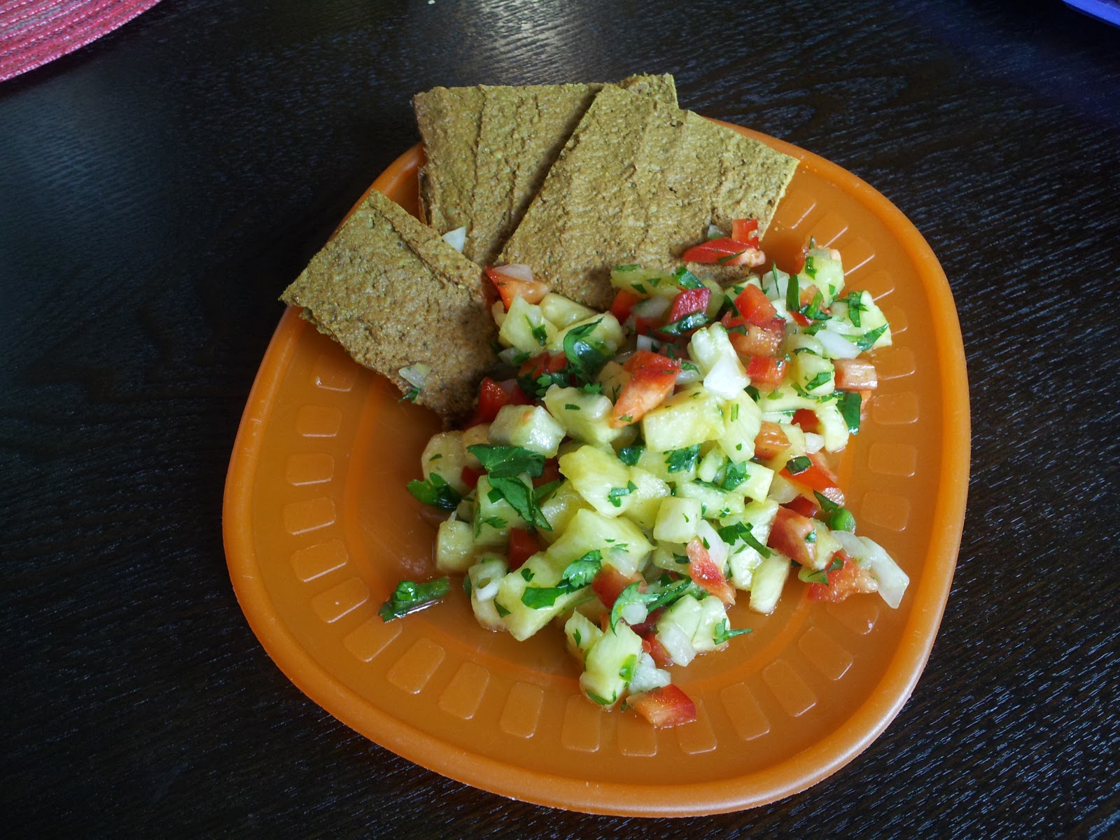 Eating to live: Thrive Crackers and Salsa