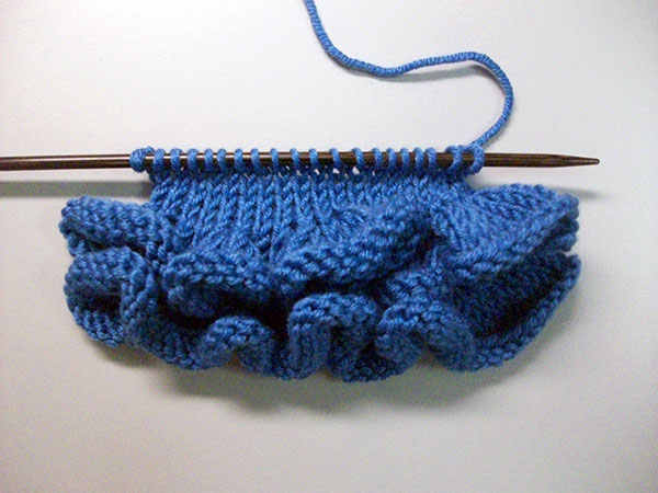 LiaKnits: Row and Rows of Ruffles Tutorial