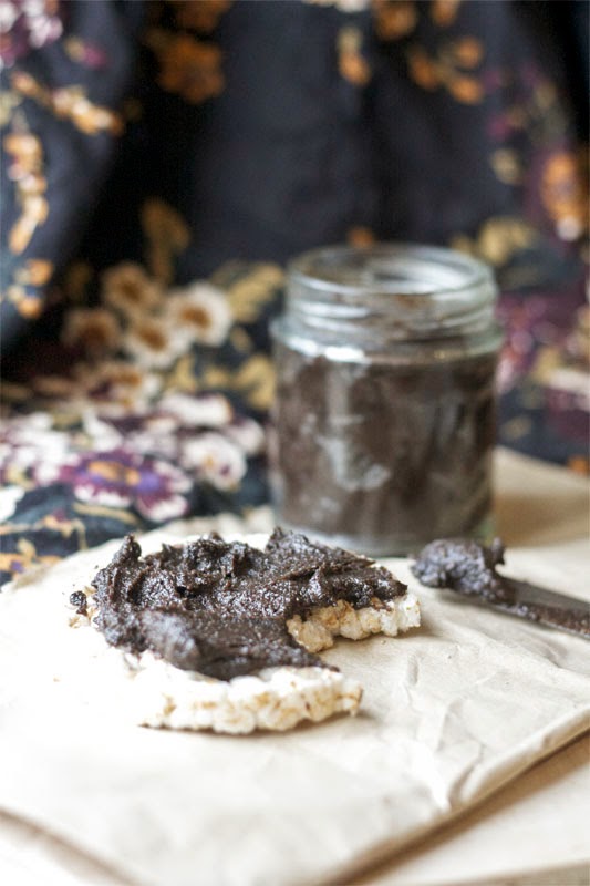 Ninety-nine Jam Jars: CAROB HAZELNUT SPREAD