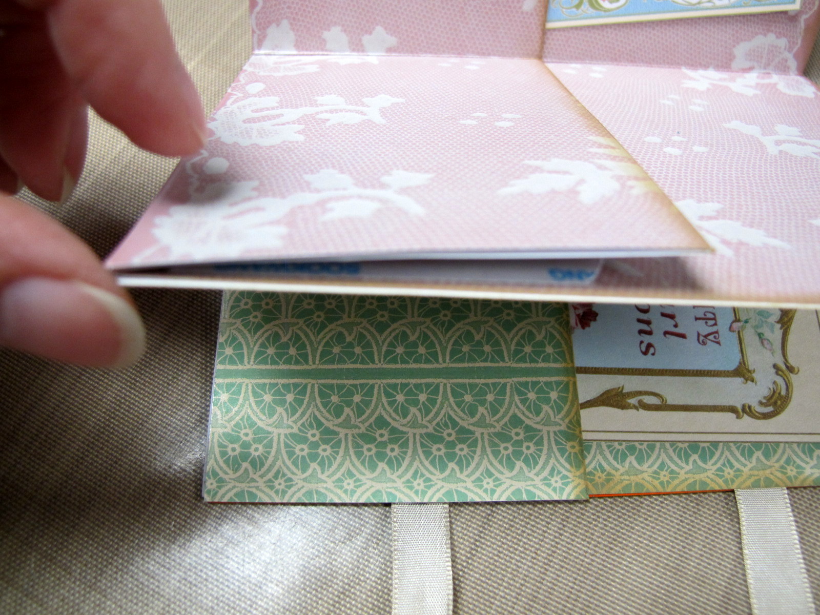 DAR'S CRAFTY CREATIONS: A Pretty Little POCKET Book Tutorial!