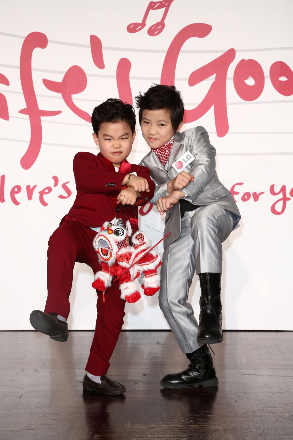 江南Style爆紅童星 Little PSY與台灣舞蹈小神童愷弟以舞會友 互尬舞技 - WoWoNews