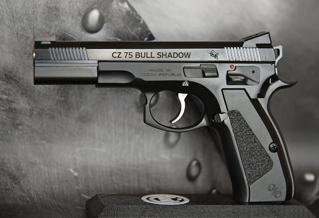 ซีแซดจากศูนย์แต่งอเมริกัน CZ 75 Bull Shadow | gunstory