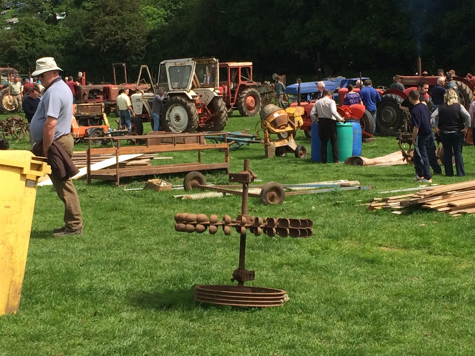 Diary of a Powerspout installation: Peltons past and present.