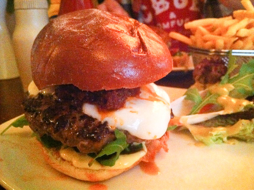 Cheeseburgerboy: Hache, Camden